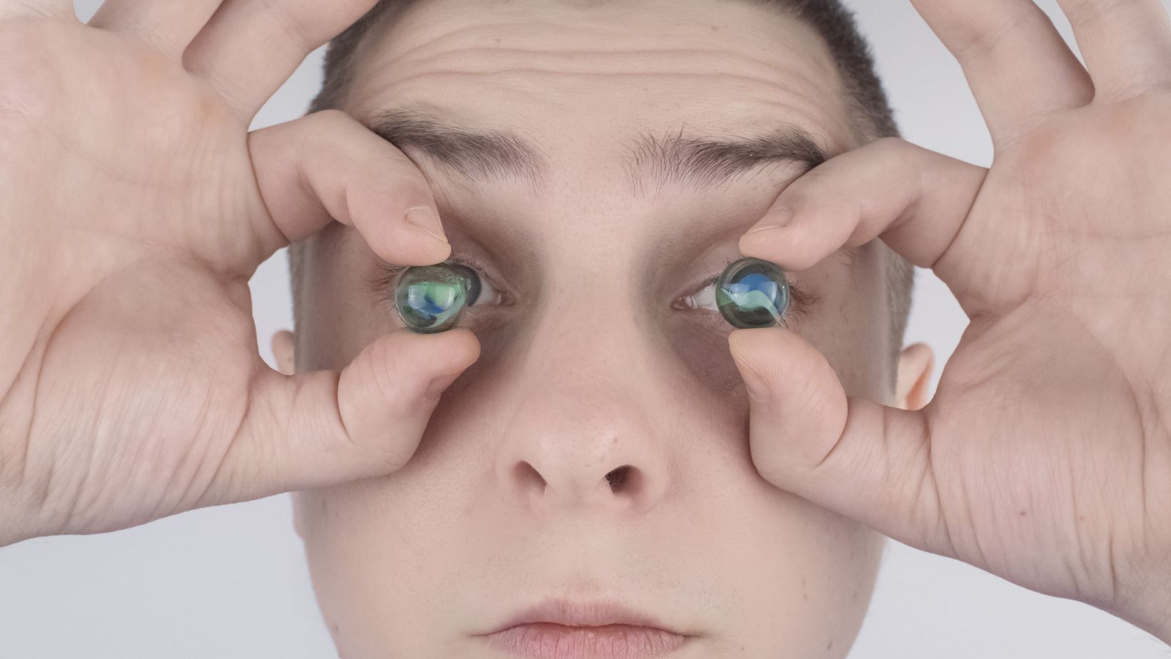 How Can You Tell If a Lens Replacement Was Done Correctly? Key Signs ...